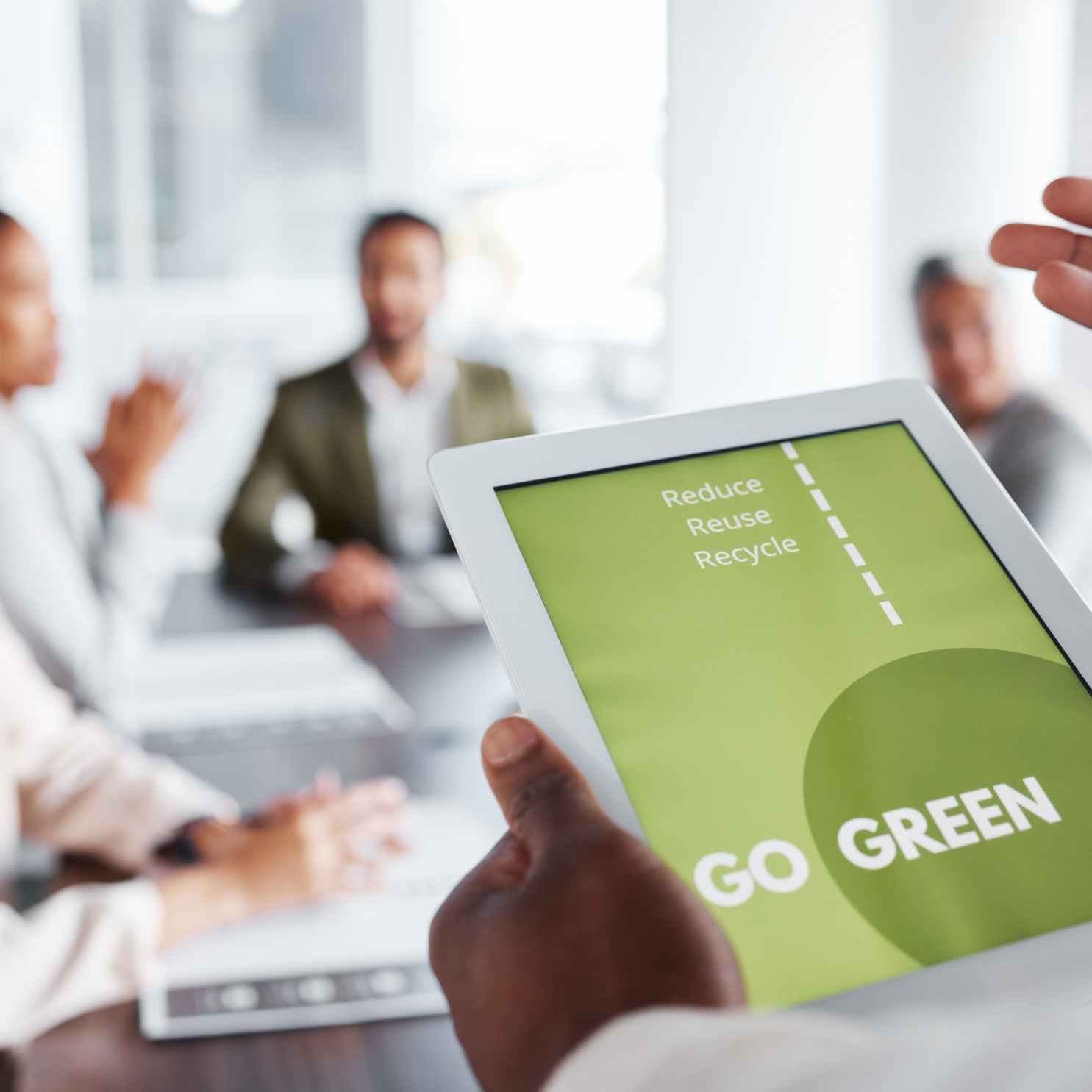 The Future of Work: Adapting to Decentralized Office Spaces - Nestspace